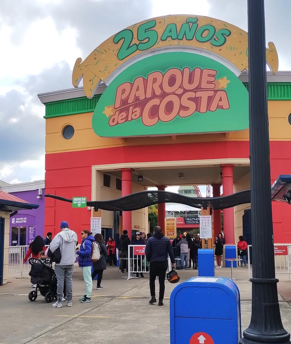 Primer día del Parque de la Costa, un éxito total | Nota al Pie ...