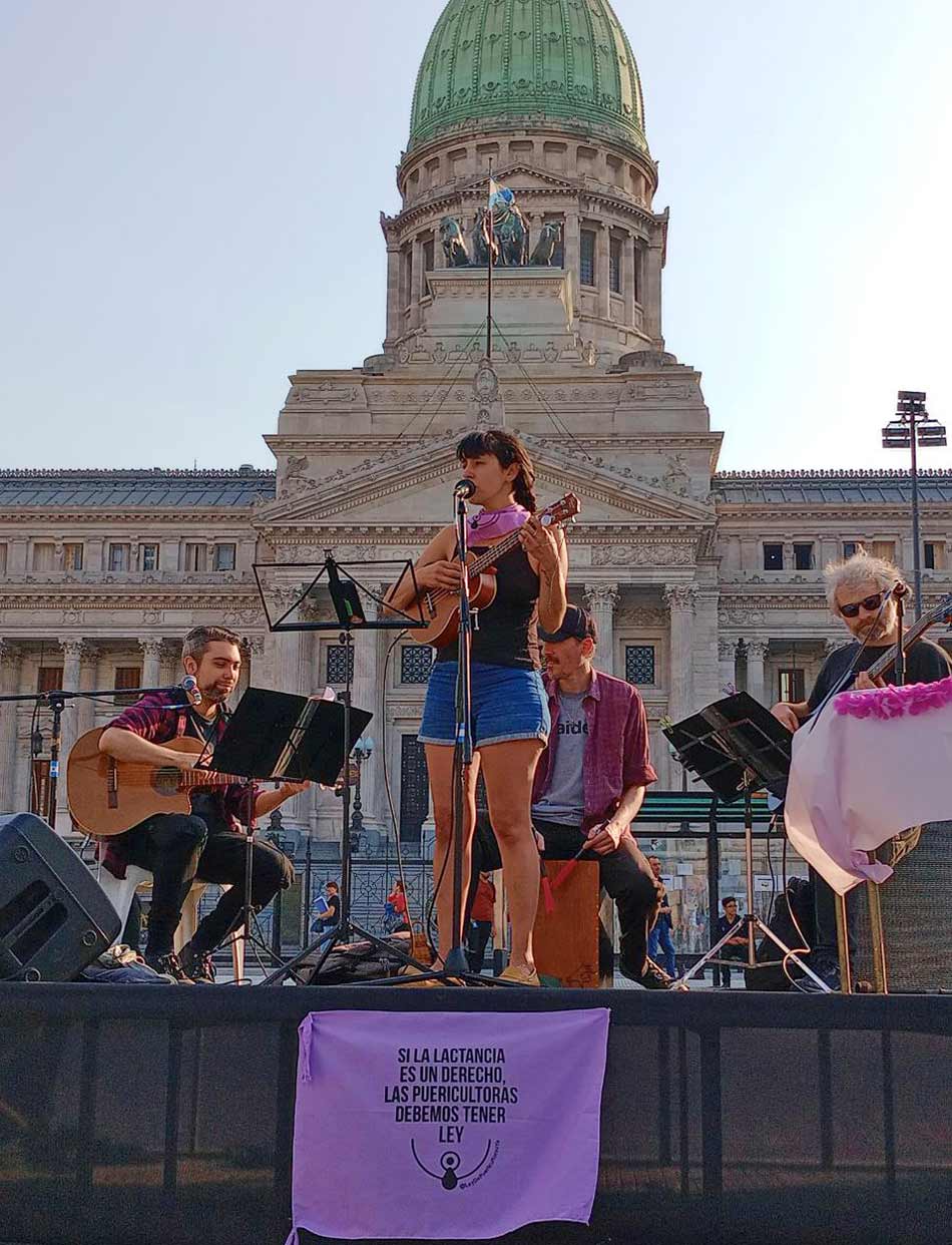 Puericultoras exigen regularizar su actividad profesional
