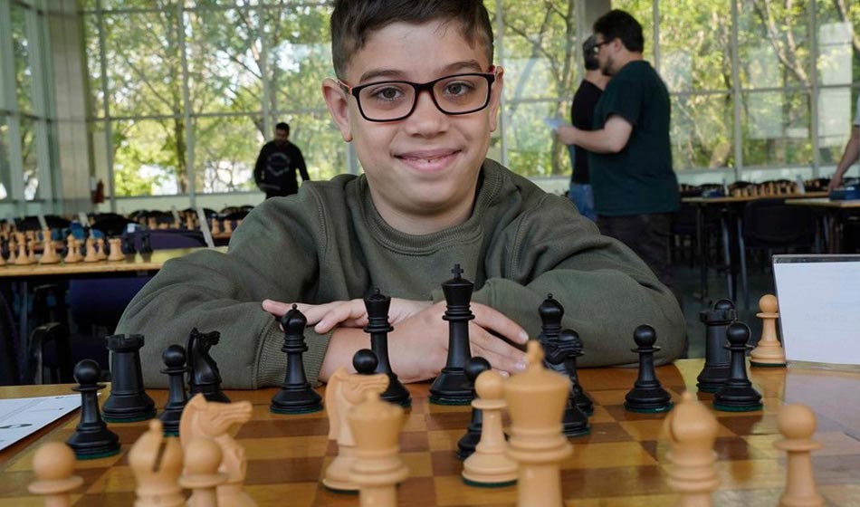 Faustino Oro, el argentino que le ganó al mejor ajedrecista