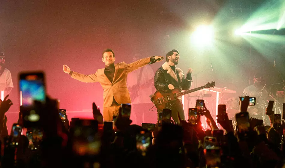 Lagos, el dúo venezolano que conquista al mundo con su rock melódico ...